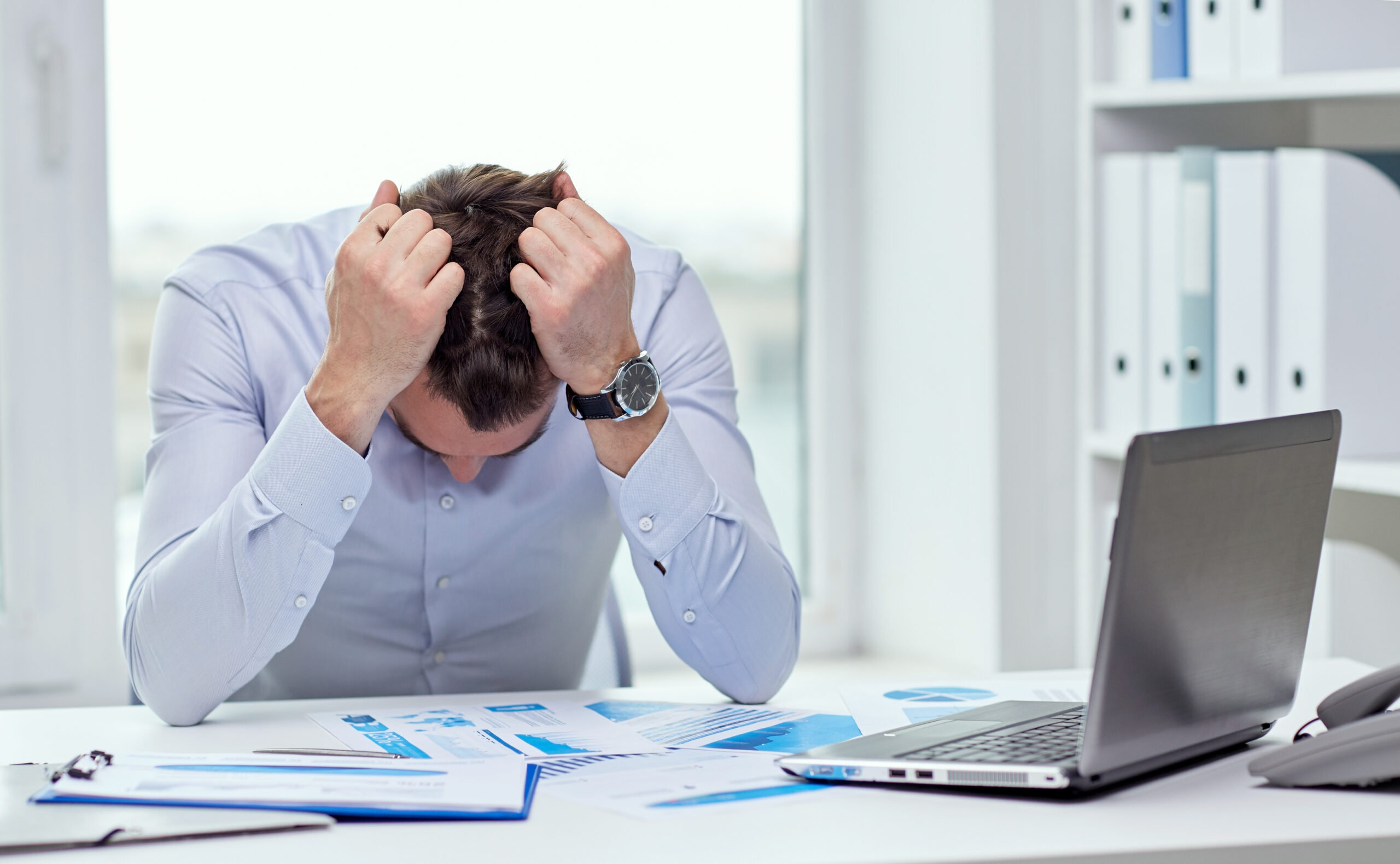 How Anxiety at Work Can Affect Your Career Performance - Klarisana